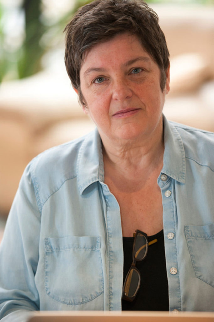 Julie Bindel “Vi racconto il mio viaggio nel terrore della ...